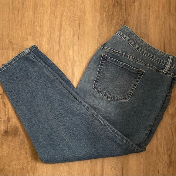 torrid | Jeans | Torrid Plus Capri Jeans | Poshmark